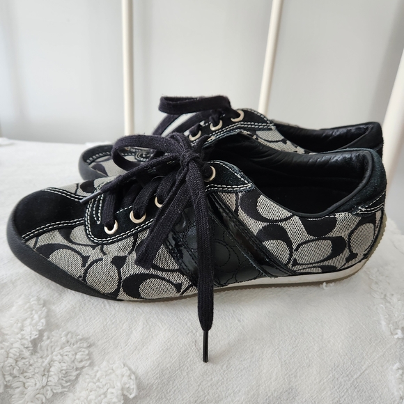 Coach | Shoes | Coach Meagan New Black And Gray Patterned Sneakers 75 ...